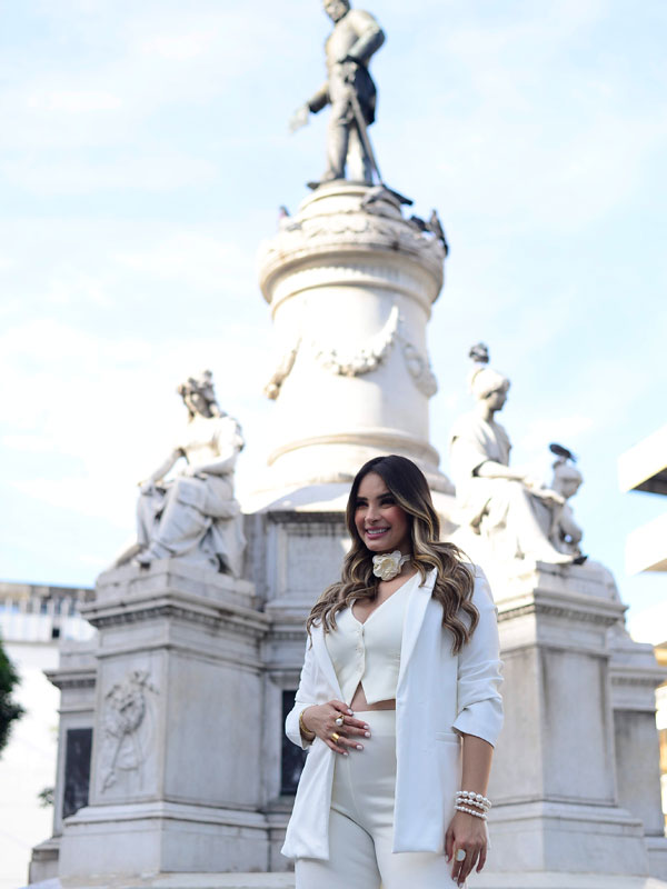 Irene Castillo protagoniza sesión de fotos para EDH a sus 16 semanas de ...