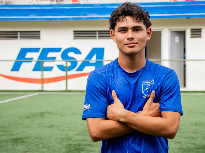 Mundialista Brandon Ramírez, con rumbo a Croacia – El Diario de Hoy