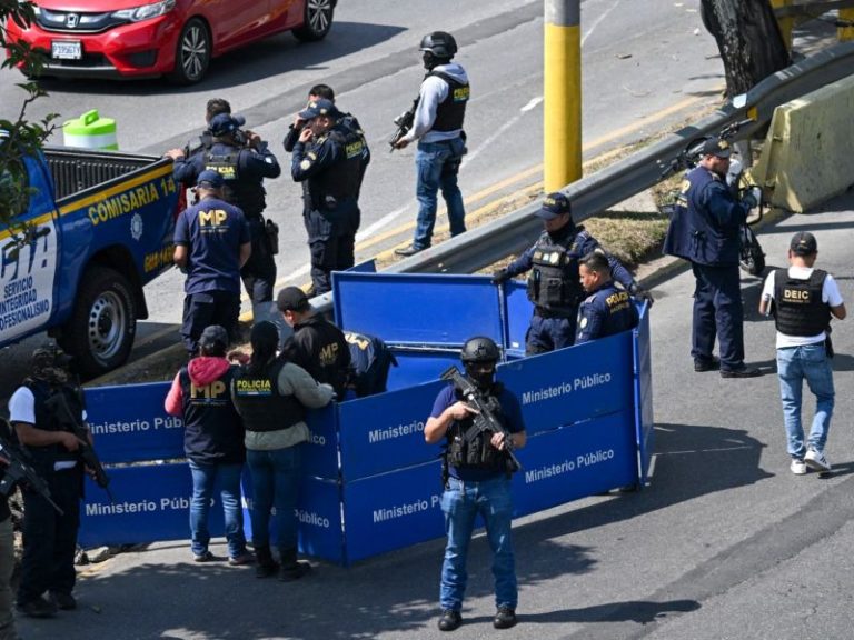Guatemala decreta estado de sitio por 30 días tras el asesinato de ocho ...