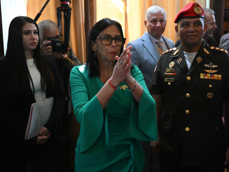 Delcy Rodríguez jura como presidenta encargada de Venezuela tras la ...