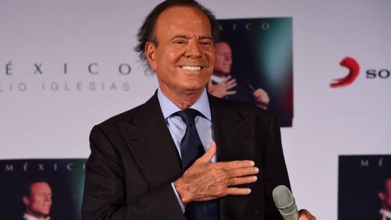 Julio Iglesias dice a Hola que todo se va a aclarar y su entorno ...